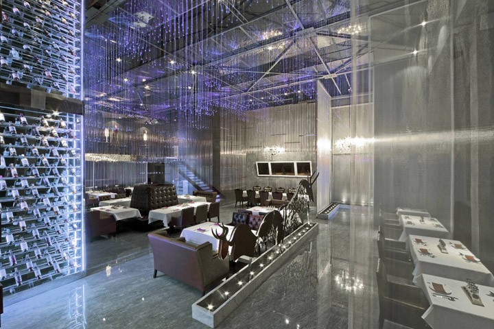 Интерьер мясного ресторана Star Eight: звёзды рядом